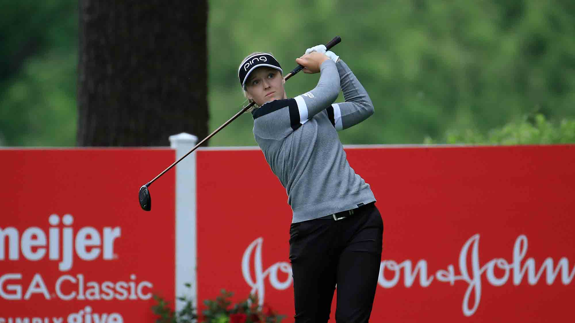 Brooke Henderson Celebrates Dad Following Father's Day Win | News ...